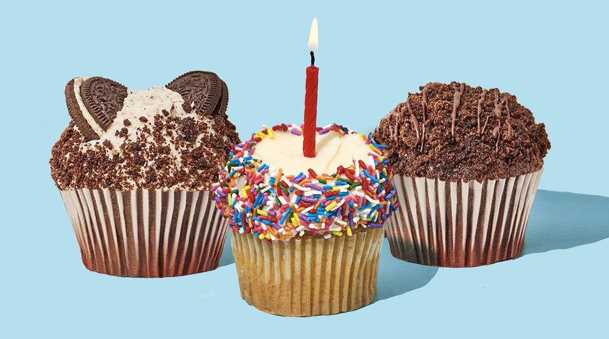 Fresh cookies & cupcakes from Crumbs Bakeshop, Boynton Beach, Florida ...